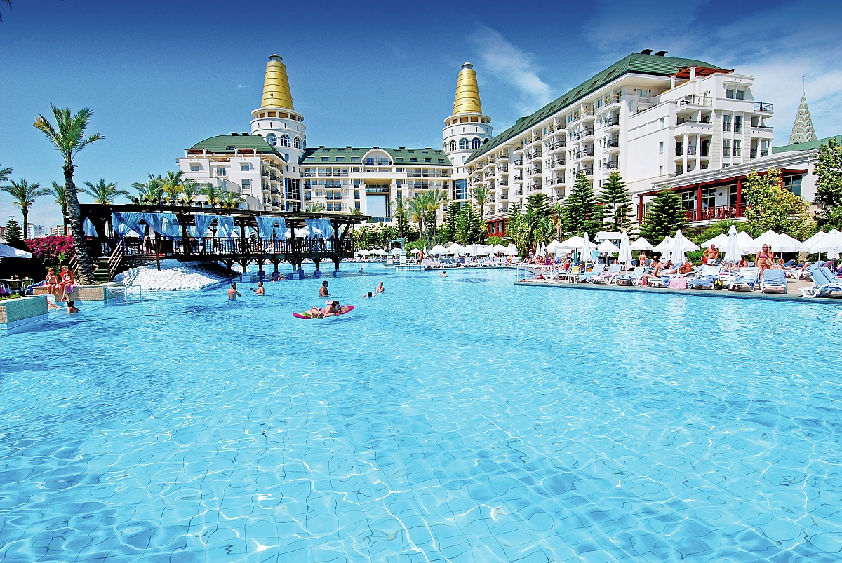 Delphin Diva Premiere - Turecko | CK FISCHER